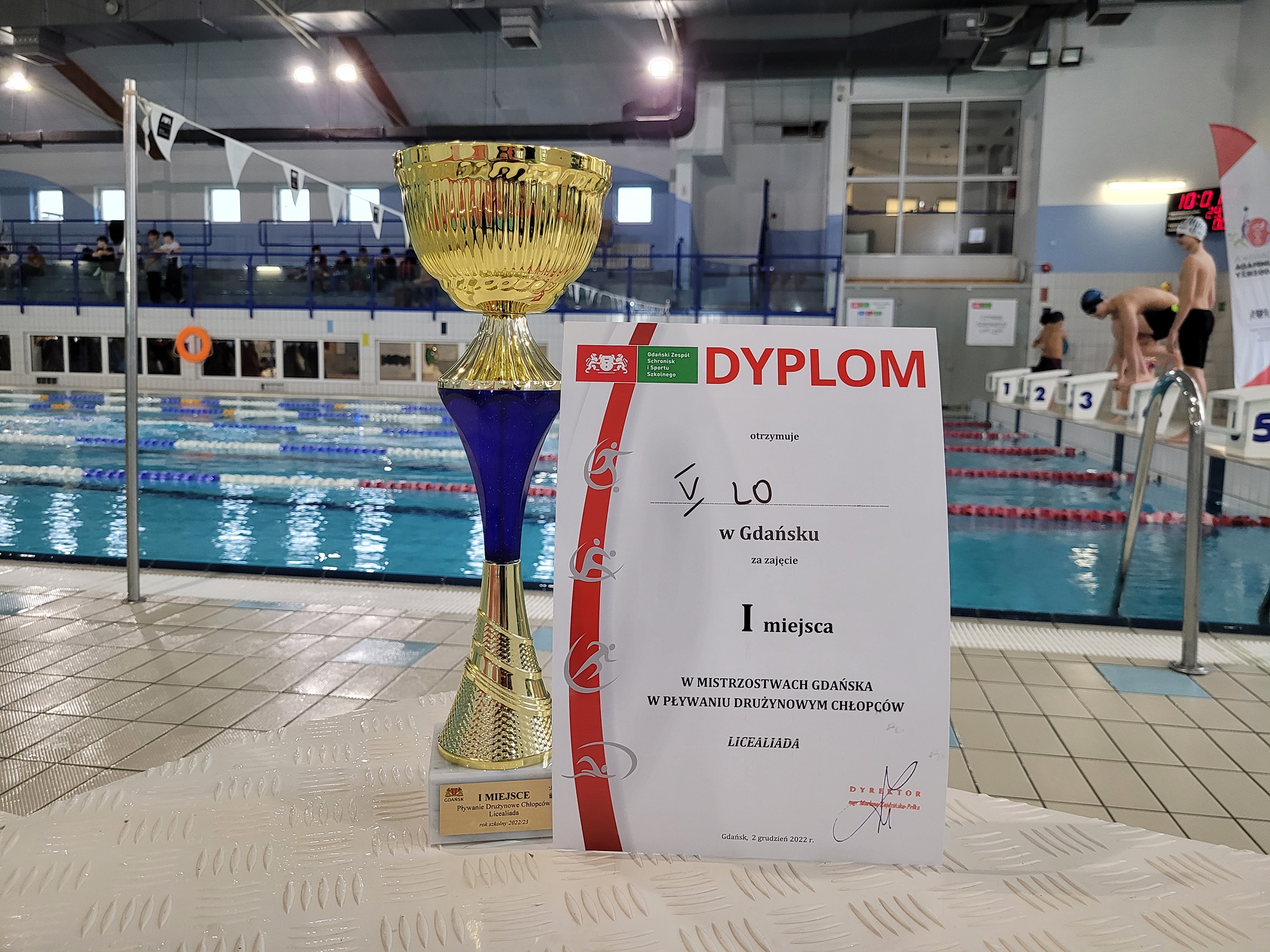 Pływacy V LO zdobyli wszystkie złote medal możliwe do zdobycia w gdańskiej Licealiadzie – V ...